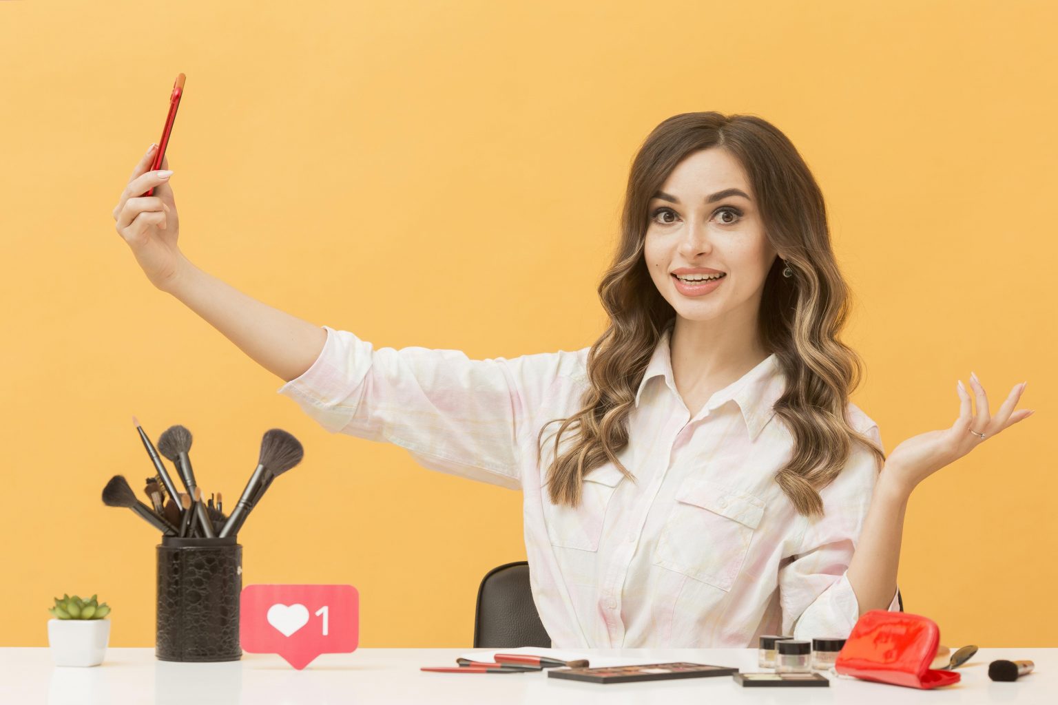 How to Become a Public Figure on Instagram in 8 Easy Steps - trendHERO